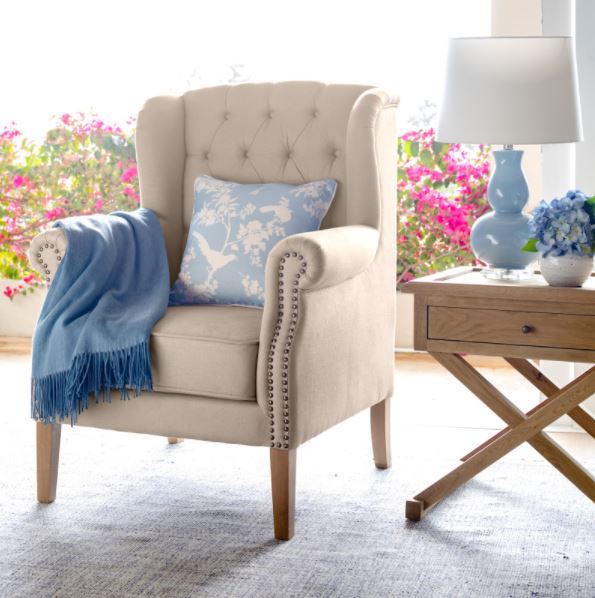 8 Different Ways To Style A Throw